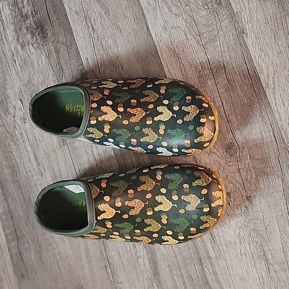 Western Chief | Shoes | Chicken Outdoor Clogs | Poshmark